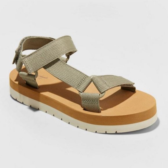 Universal Thread | Shoes | Womens Holden Platform Sport Sandals Olive ...